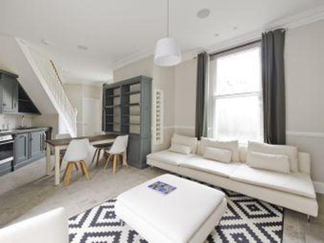 3 Bedrooms for rent in St Quintin Avenue, London W10