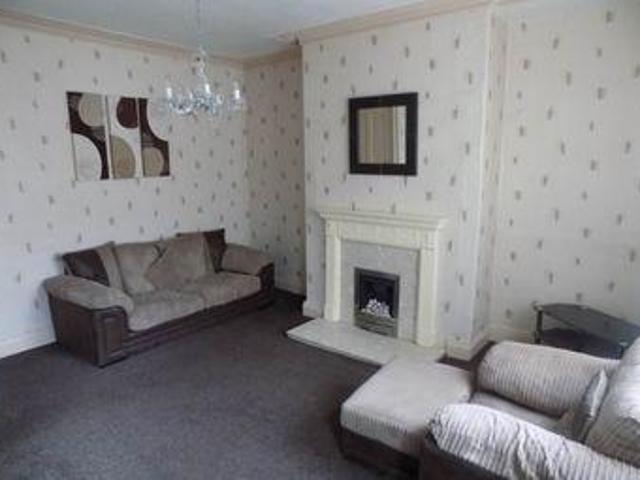 3 Bedrooms for rent in Stamford Street, Bradford BD4