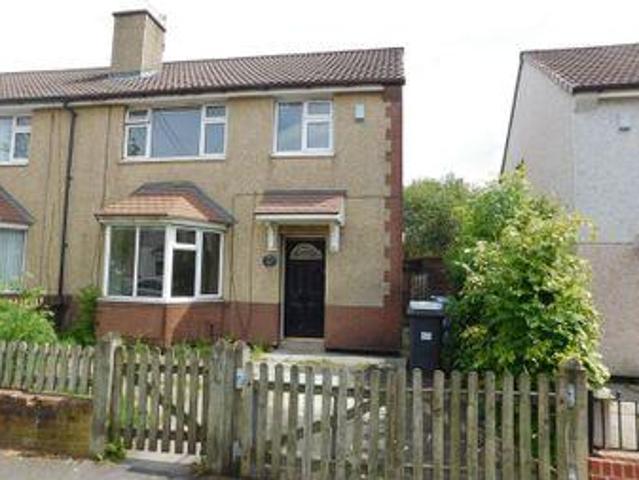 3 Bedrooms for rent in Stag Pasture Road, Limeside, Oldham OL8