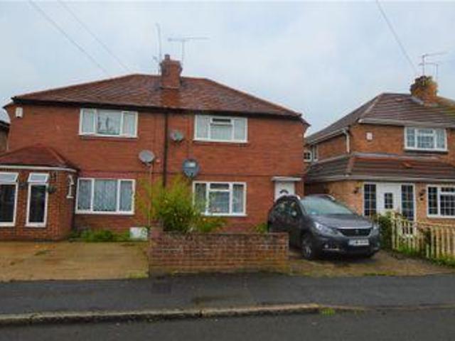 3 Bedrooms for rent in Surrey Avenue, Slough SL2