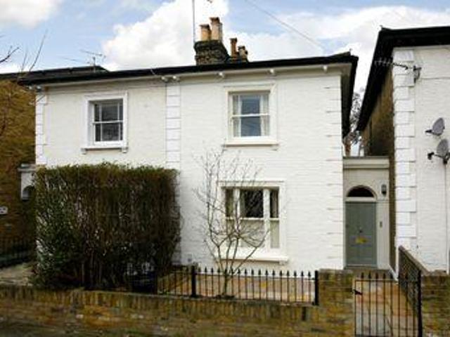 3 Bedrooms for rent in Sheendale Road, Richmond TW9