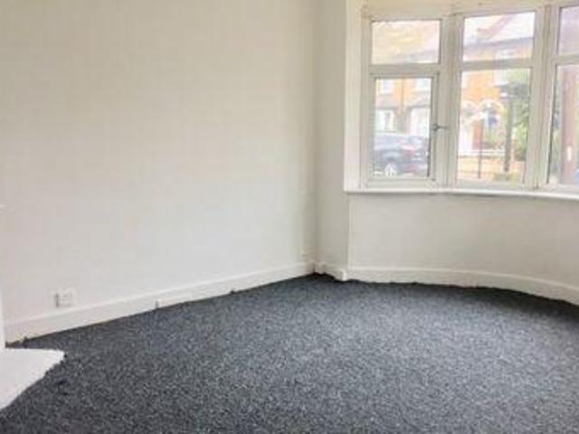 3 Bedrooms for rent in Sophia Road, London E10
