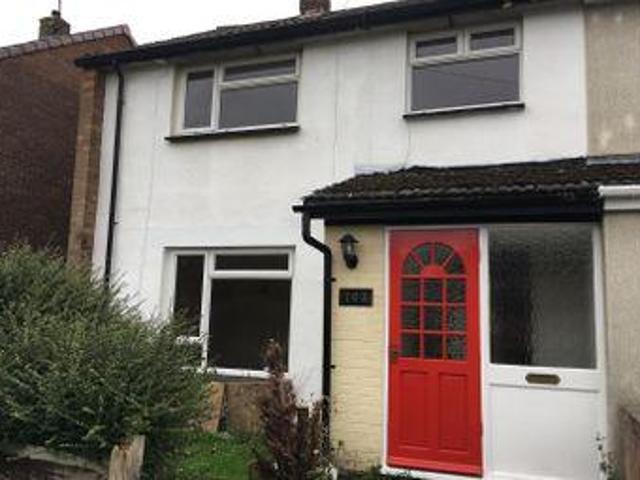 3 Bedrooms for rent in Springhill Crescent, Madeley, Telford TF7