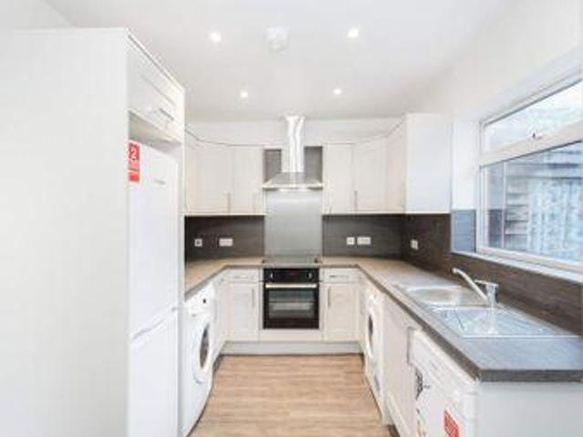 3 Bedrooms for rent in Talbot View, Burley, Leeds LS4