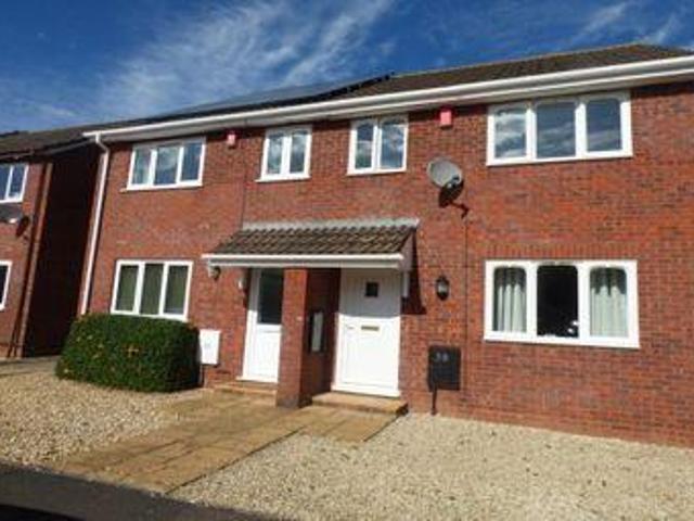 3 Bedrooms for rent in Thames Drive, Taunton TA1