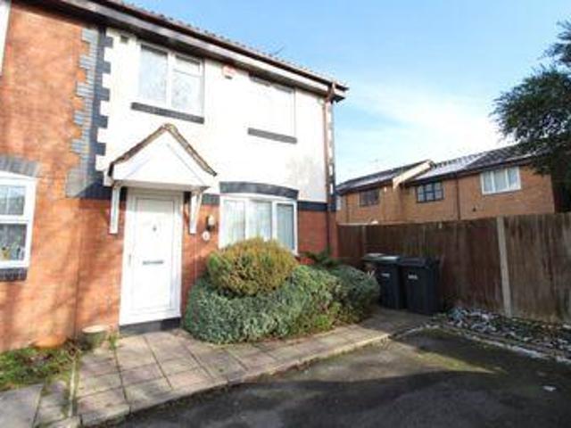 3 Bedrooms for rent in The Magpies, Luton LU2