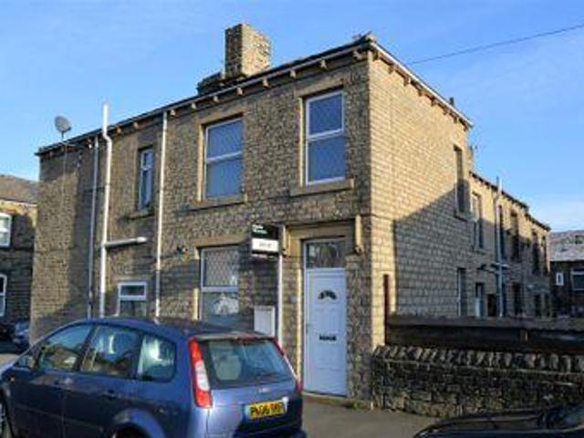 3 Bedrooms for rent in Thorncliffe Street, Lindley, Huddersfield HD3