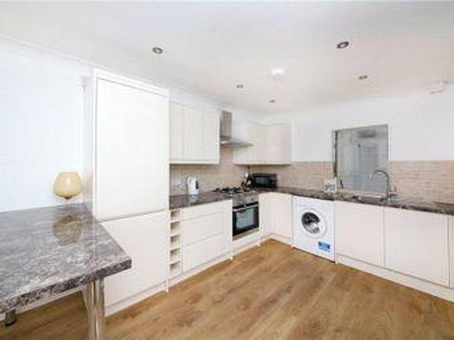 3 Bedrooms for rent in Trehurst Street, Clapton, London E5