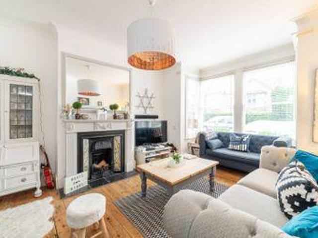 3 Bedrooms for rent in Victoria Road, New Barnet EN4