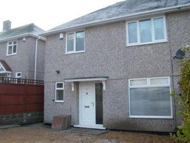 3 Bedrooms for rent in Wycombe Close, Clifton, Nottingham NG11