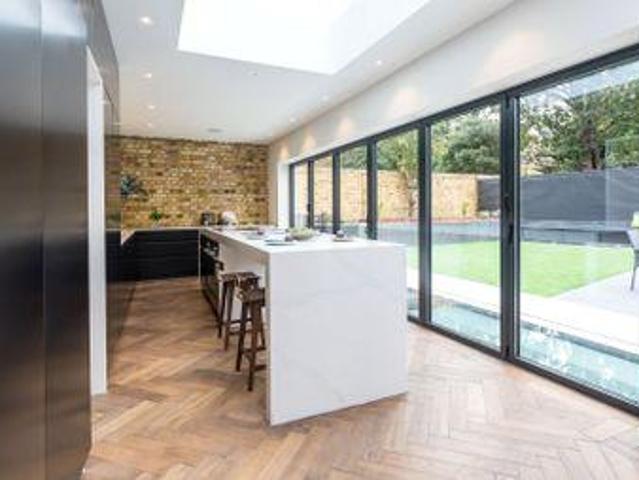 3 Bedrooms for rent in Waldemar Avenue Mansions, Waldemar Avenue, London SW6