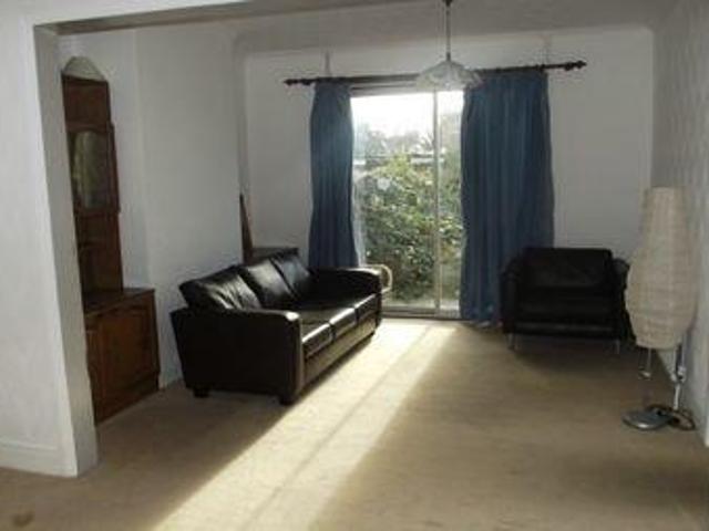 3 Bedrooms for rent in Wards Road, Ilford IG2