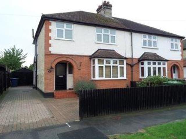 3 Bedrooms for rent in Warren Road, Cambridge CB4