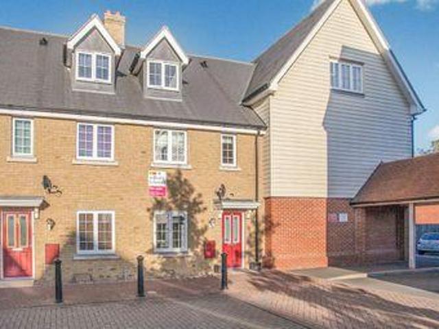 3 Bedrooms for rent in Weetmans Drive, Colchester CO4