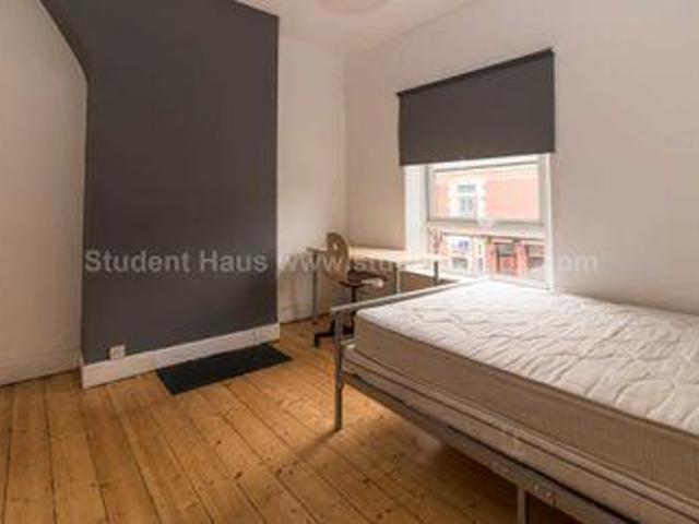 3 Bedrooms for rent in Welford Street, Salford M6