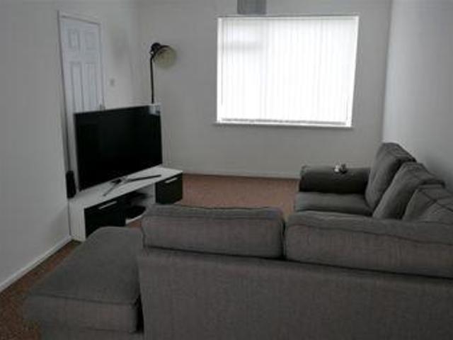 3 Bedrooms for rent in West Grange Close, Leeds LS10