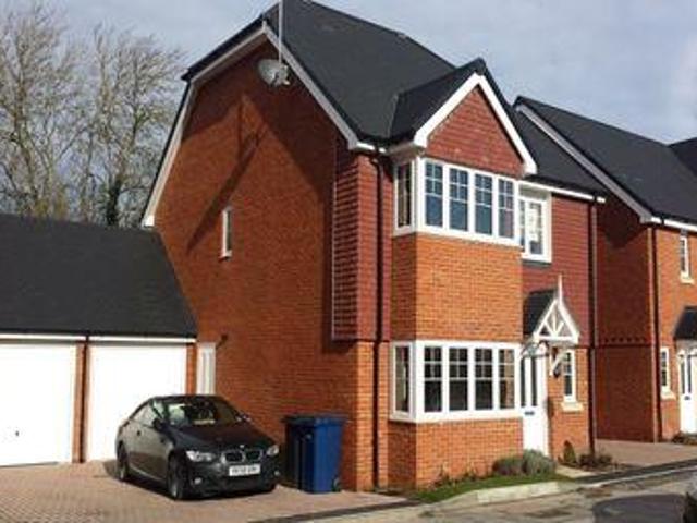 3 Bedrooms for rent in Wey Meadow Close, Farnham GU9