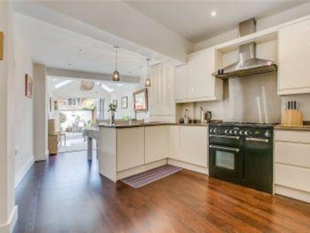 3 Bedrooms for rent in Wilna Road, London SW18
