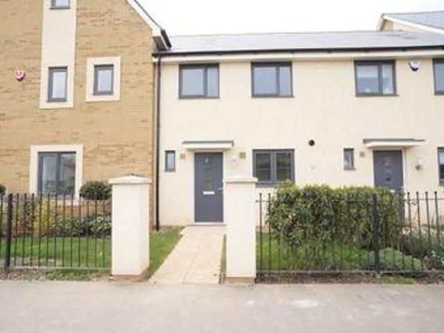3 Bedrooms for rent in Willowherb Road, Lyde Green, Bristol BS16