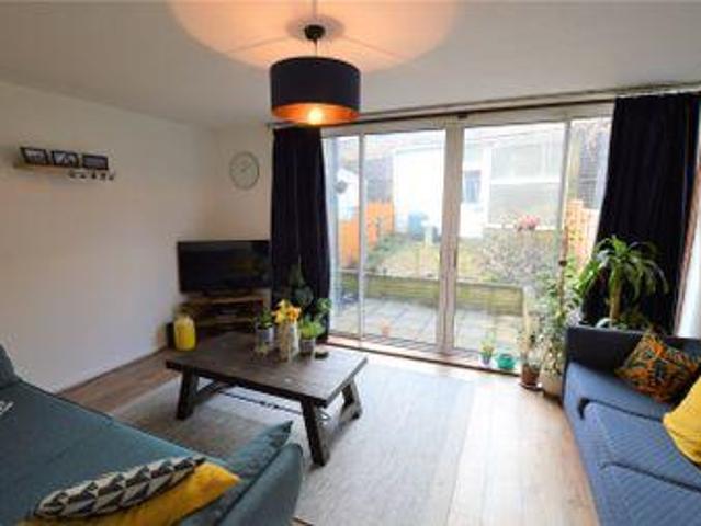 3 Bedrooms for rent in Woodvale Walk, London SE27