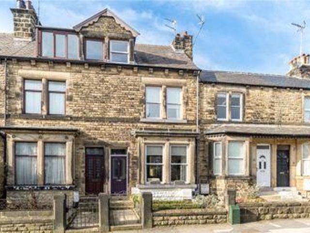 3 Bedrooms for sale in Mayfield Grove, Harrogate, North Yorkshire HG1