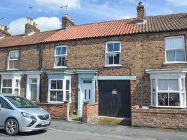 3 Bedrooms for sale in Middle Street North, Driffield YO25