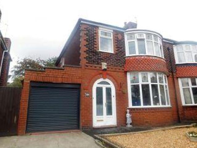 3 Bedrooms for sale in Moston Lane East, Failsworth, Manchester M40