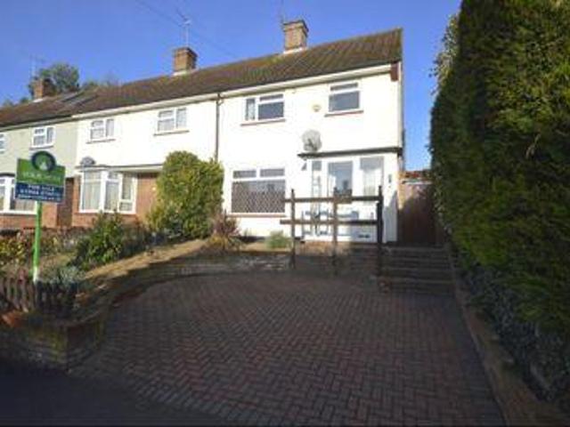 3 Bedrooms for sale in Newhouse Crescent, Watford WD25