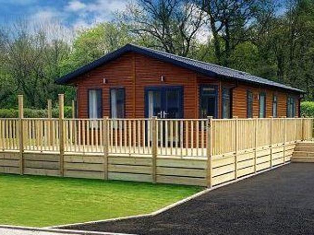 3 Bedrooms for sale in Omar Westfield Brokerswood, Westbury BA13