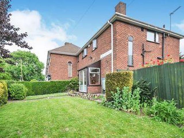 3 Bedrooms for sale in Buckler Gardens, London SE9