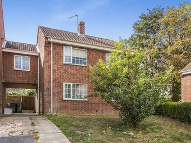 3 Bedrooms for sale in Beechwood Croft, Sherburn In Elmet, Leeds LS25
