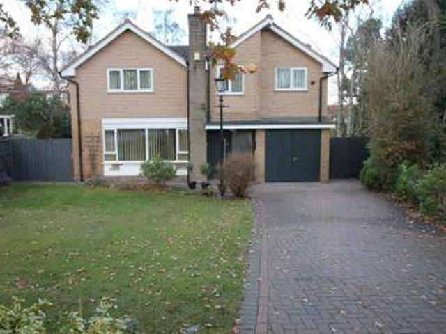 3 Bedrooms for sale in Birch Close, Ravenshead, Nottingham NG15