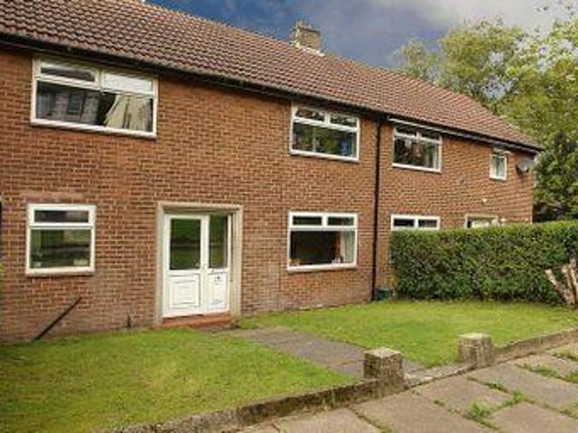 3 Bedrooms for sale in Carr Lane, Greenfield, Saddleworth OL3
