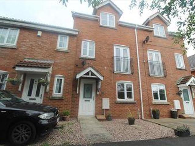 3 Bedrooms for sale in Chaucer Place, Blackpool FY2