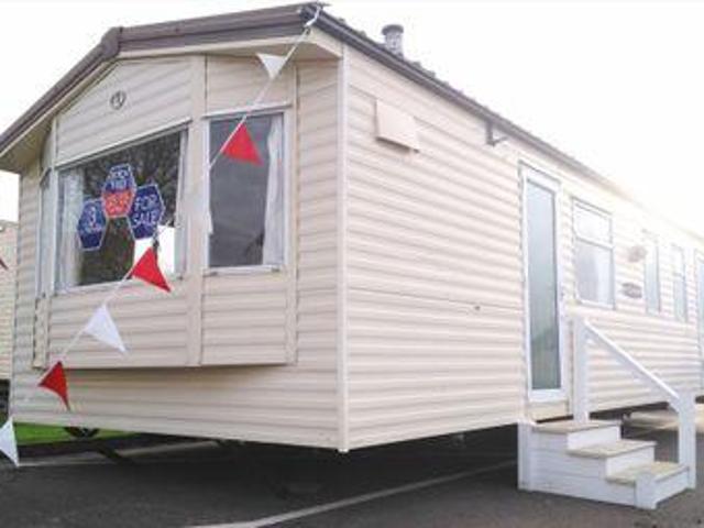 3 Bedrooms for sale in Clacton On Sea CO15