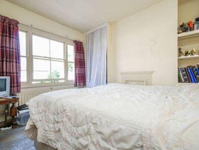 3 Bedrooms for sale in Cloister Road, Hampstead NW2
