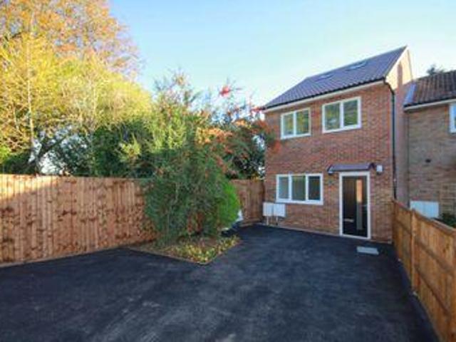 3 Bedrooms for sale in Commons Lane, Hemel Hempstead Industrial Estate, Hemel Hempstead HP2