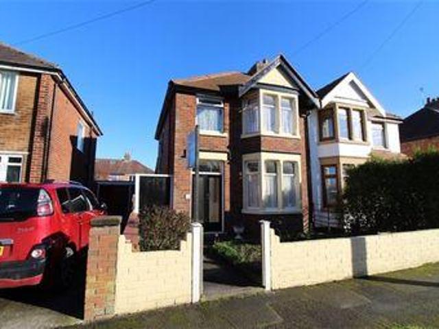 3 Bedrooms for sale in Conway Avenue, Blackpool FY3