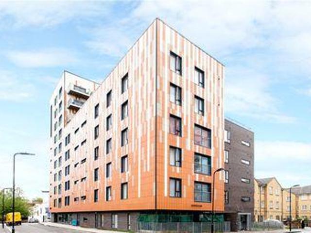 3 Bedrooms for sale in Cresset Road, London E9