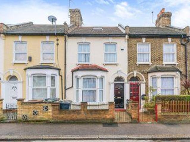 3 Bedrooms for sale in Etchingham Road, Stratford E15