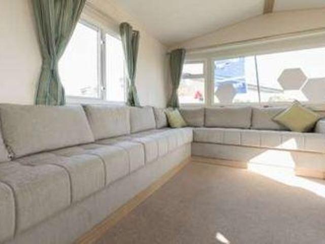 3 Bedrooms for sale in Eastbourne Road, Pevensey Bay, Pevensey BN24