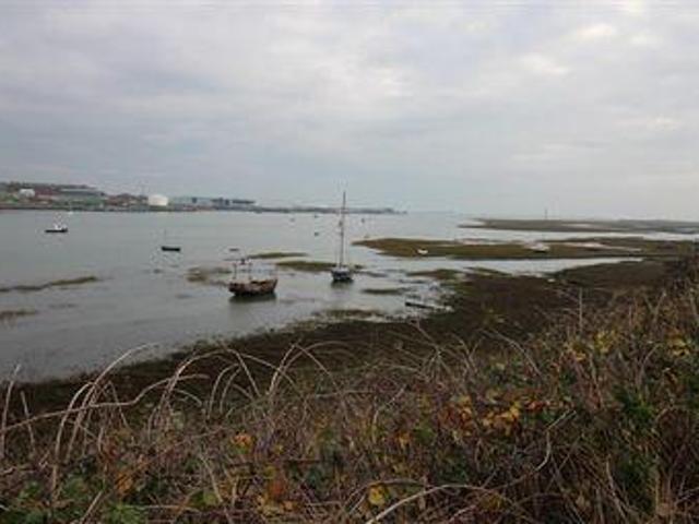 3 Bedrooms for sale in Empress Drive, Barrow In Furness LA14