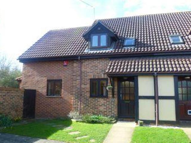 3 Bedrooms for sale in Fitzrobert Place, Egham TW20