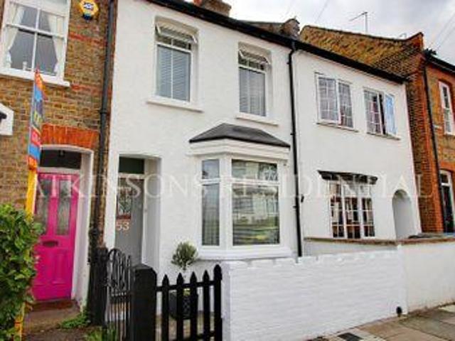 3 Bedrooms for sale in Goat Lane, Enfield EN1
