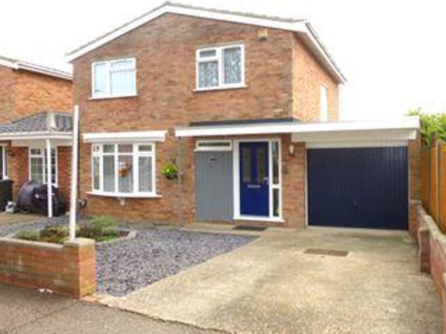 3 Bedrooms for sale in Hadleigh Close, Putnoe, Bedford MK41