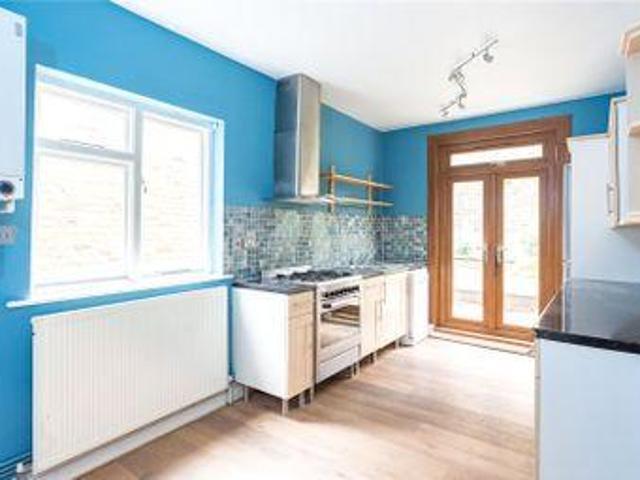 3 Bedrooms for sale in Herrick Road, London N5