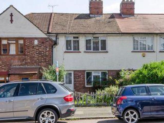 3 Bedrooms for sale in Hill Road, London N10