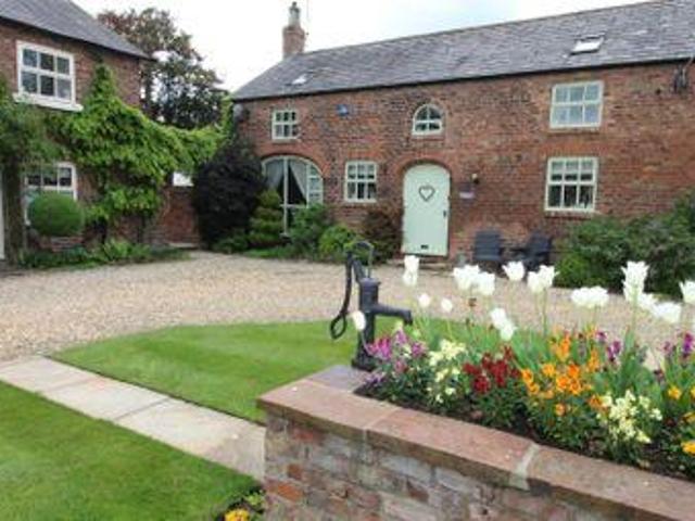 3 Bedrooms for sale in Hope Road, Broughton, Chester CH4