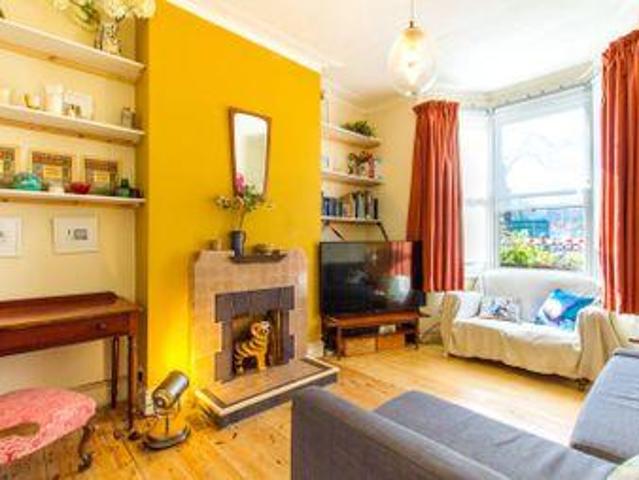 3 Bedrooms for sale in Hornsey Park Road N8, Hornsey