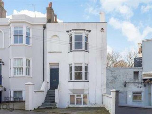 3 Bedrooms for sale in Howard Place, Brighton, East Sussex BN1